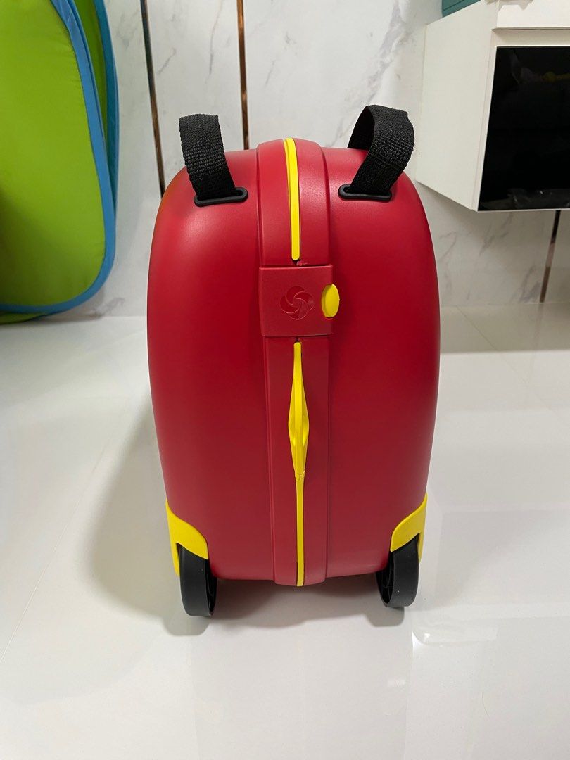 Samsonite Mickey and Minnie Ride-On Suitcase For Kids, Hobbies & Toys ...