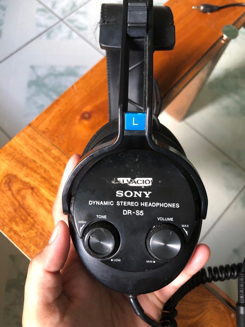 Sony vintage headphones, Audio, Headphones & Headsets on Carousell