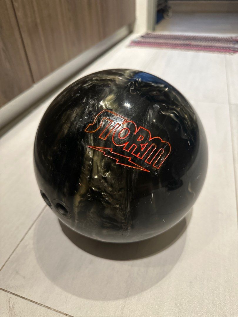 Storm Ice Bowling Ball, Sports Equipment, Sports & Games, Billiards ...