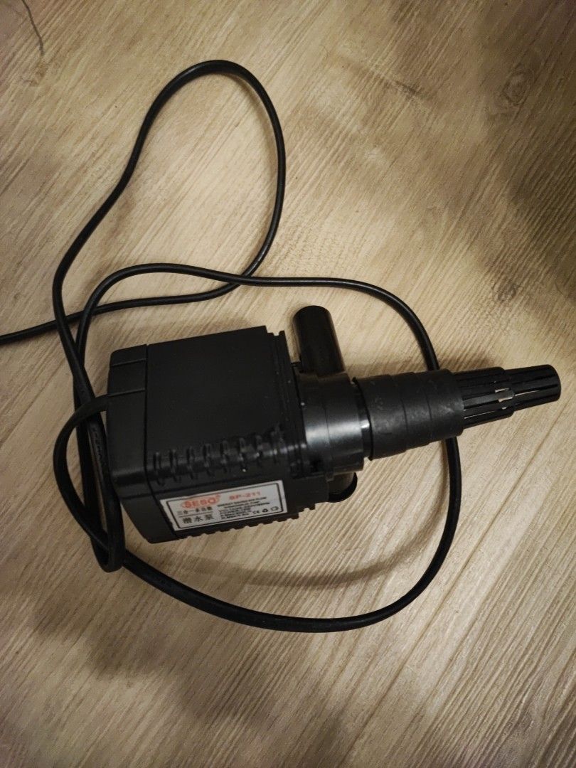 Submersible pump, Pet Supplies, Homes & Other Pet Accessories on Carousell
