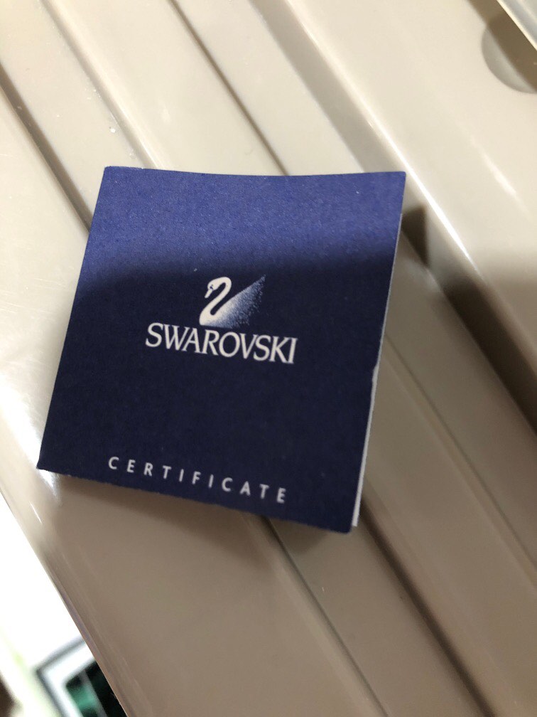 Swarovski Certificate, 名牌, 飾物及配件 - Carousell