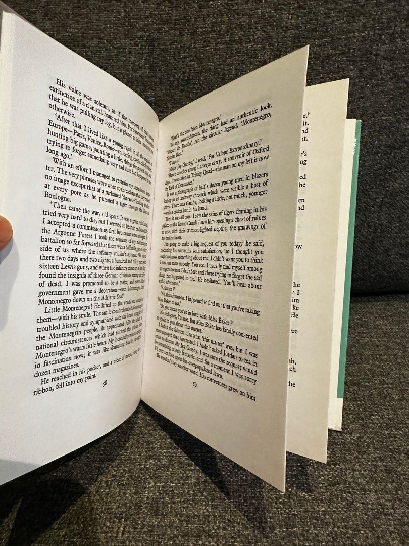 The Great Gatsby F.Scott Fitzgerald Heinemann, 興趣及遊戲, 書本 & 文具, 小說 & 故事書 ...