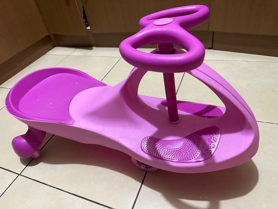 Twist car for kids, Hobbies & Toys, Toys & Games on Carousell