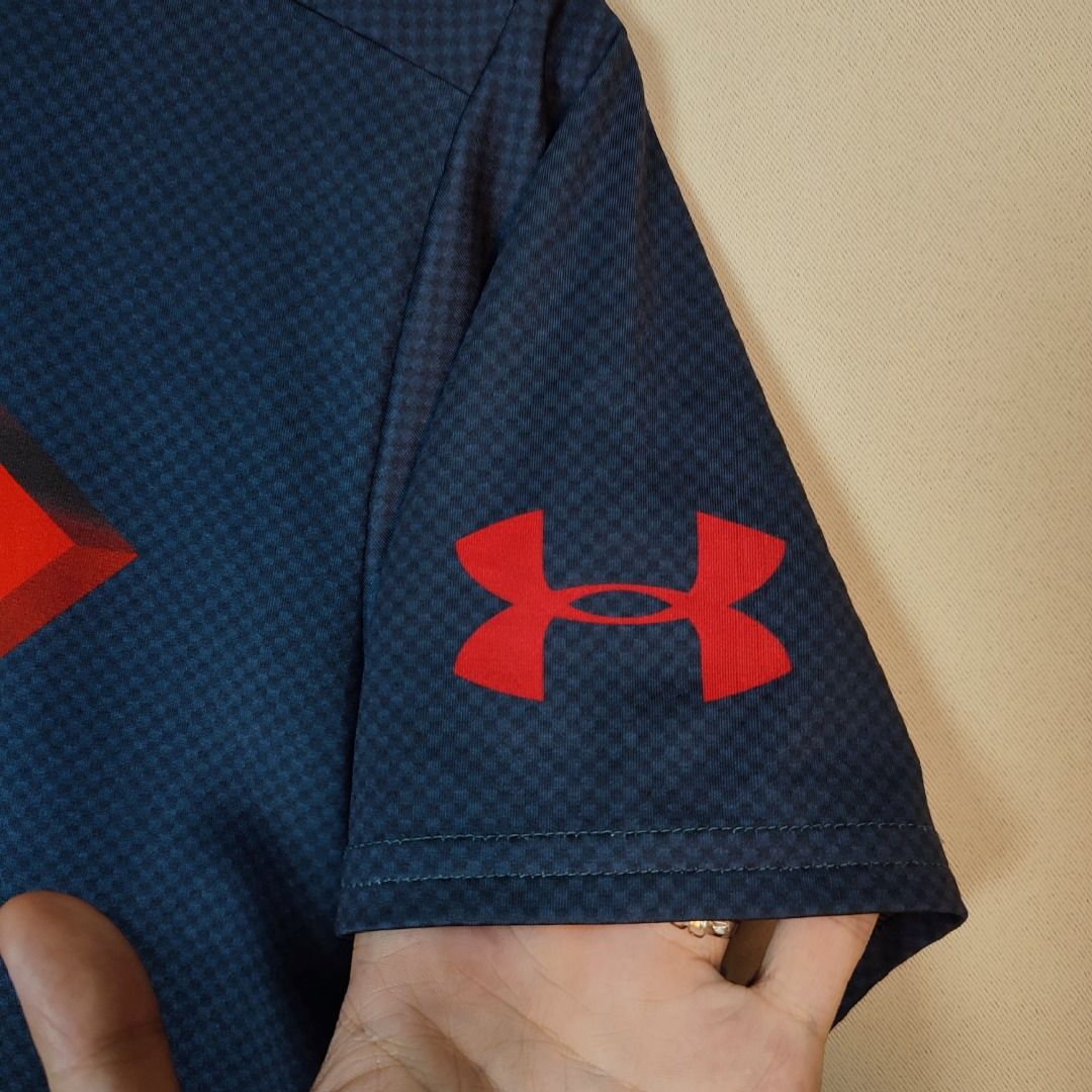 UNDER ARMOUR X SUPERMAN COMPRESSION, Men's Fashion, Activewear on Carousell