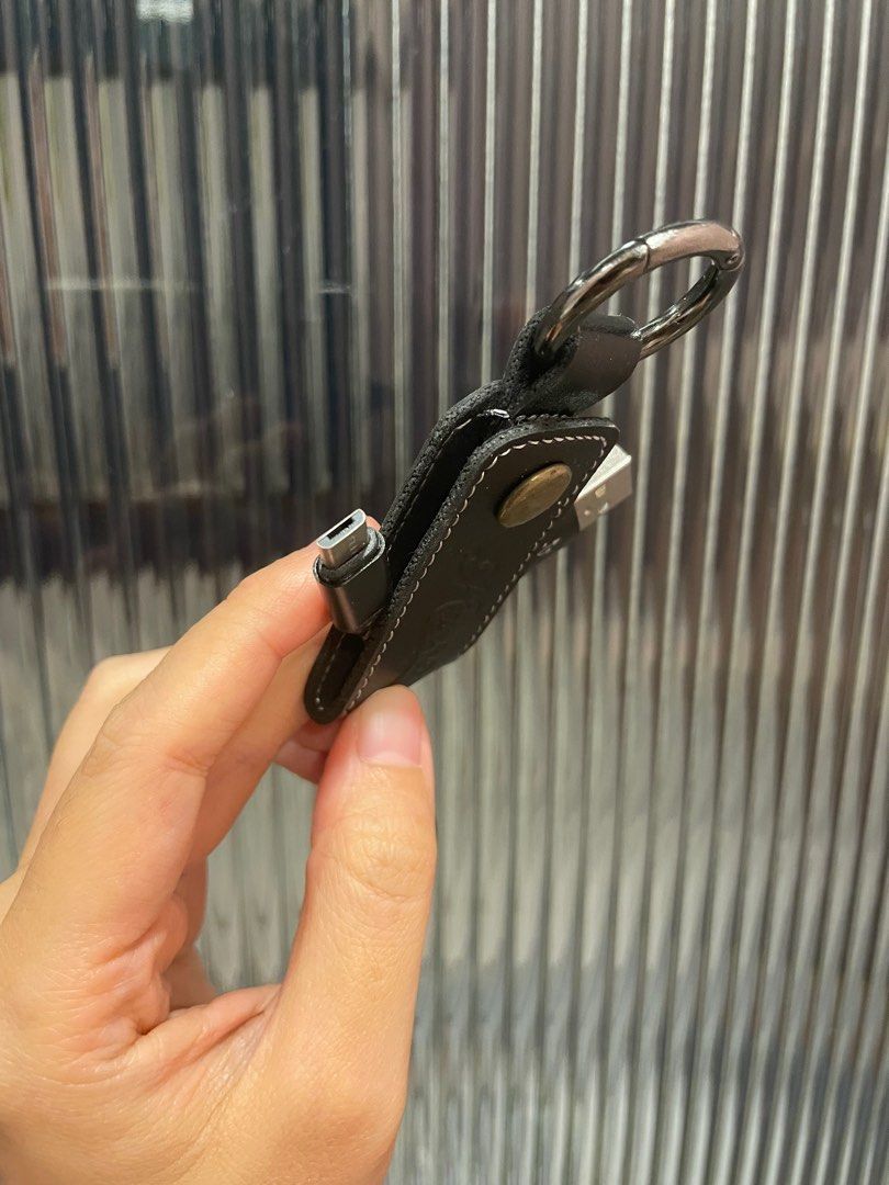 Usb cable keyring, 手提電話, 其他裝置 - Carousell