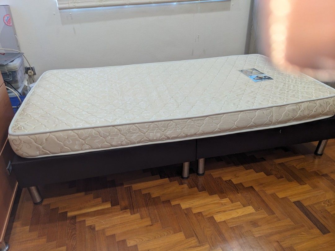 Very Lightly Used Single Bed with Orthopedic Mattress!!, Furniture ...