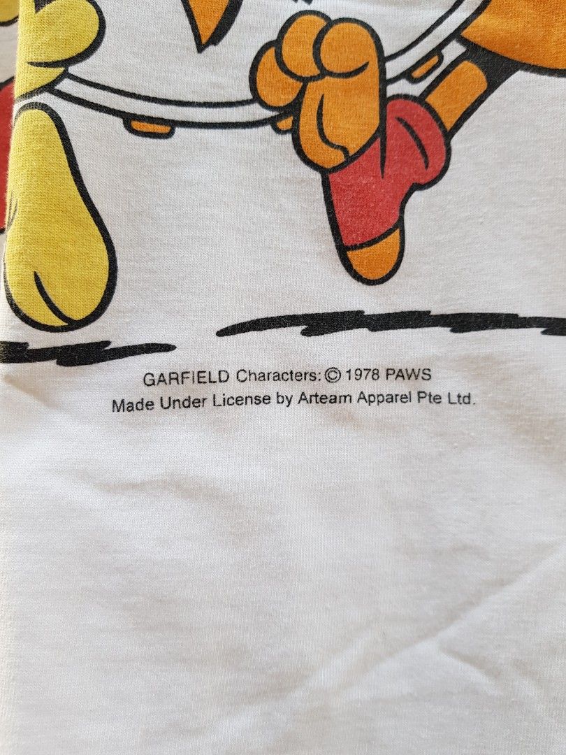 Vintage Garfield 1978, Men's Fashion, Tops & Sets, Tshirts & Polo ...