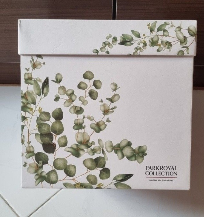 Wedding ang bao (ang pow) box, Hobbies & Toys, Stationery & Craft ...