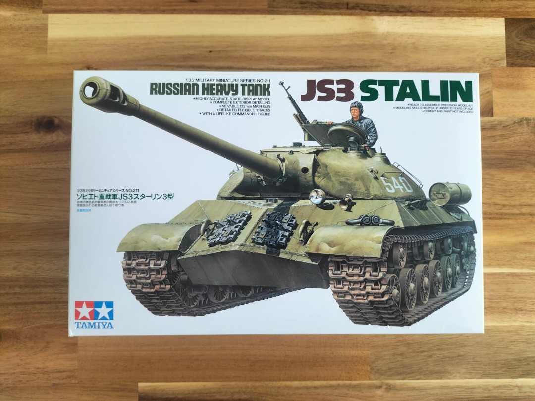 1/35 Russian Heavy Tank JS3 Stalin (35211), Hobbies & Toys, Toys ...