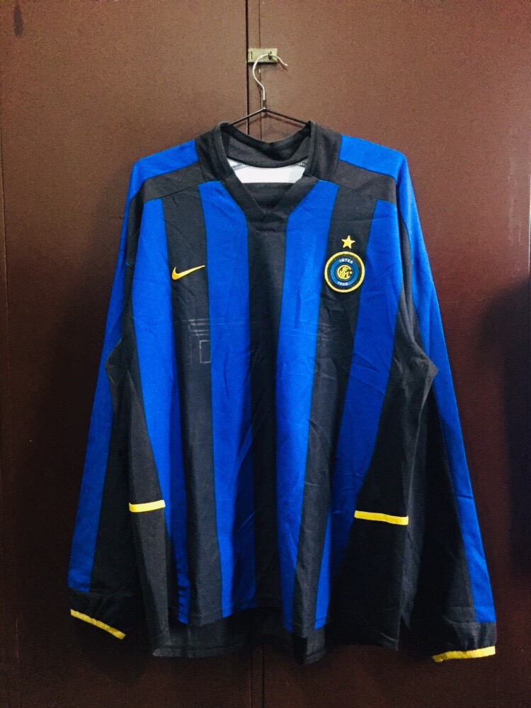 2002 Inter Milan Home Jersey, Men's Fashion, Tops & Sets, Tshirts ...