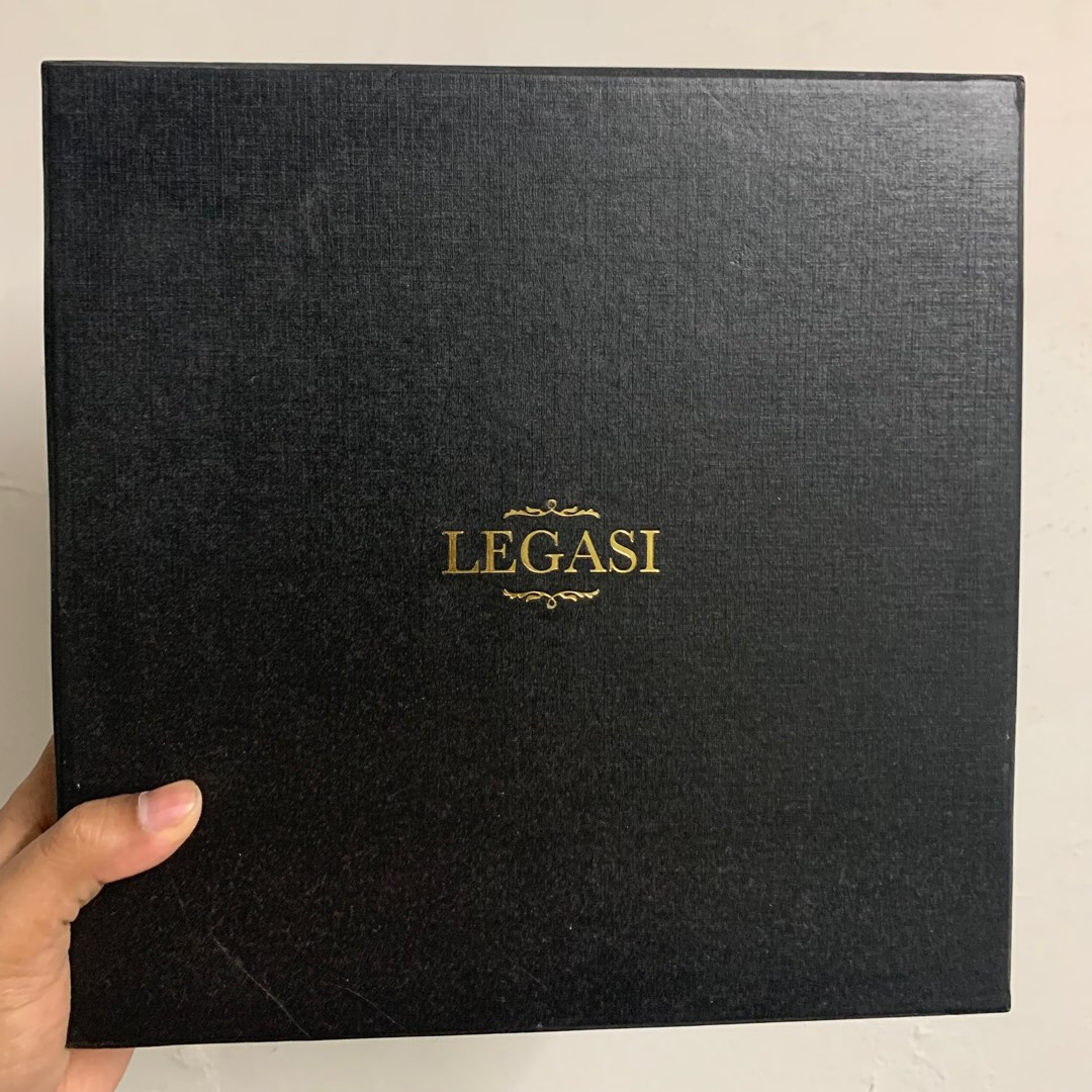 Aizat Amdan - Legasi box set, Hobbies & Toys, Music & Media, Vinyls on ...