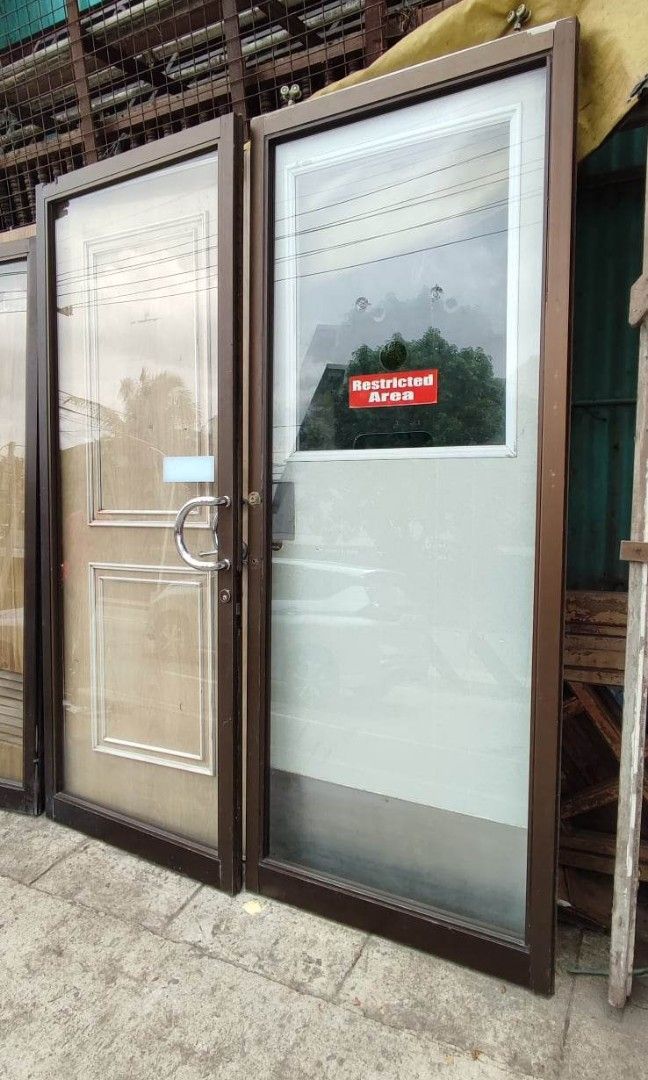 ANALOC SWING GLASS DOOR, Everything Else, Looking For on Carousell