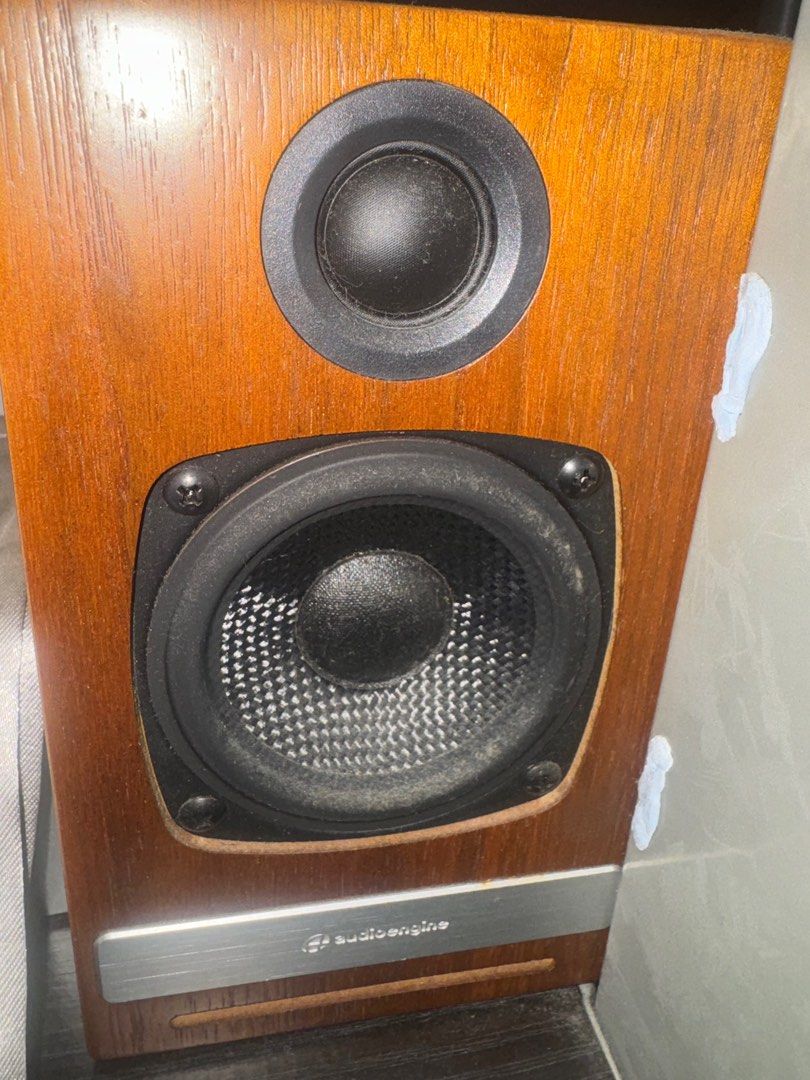 Audioengine HD3 wireless bookshelf speaker Bluetooth desktop walnut ...