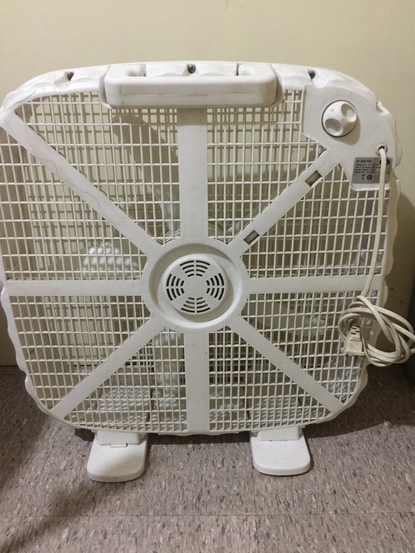 Box Fan (Tyler), TV & Home Appliances, Other Home Appliances on Carousell