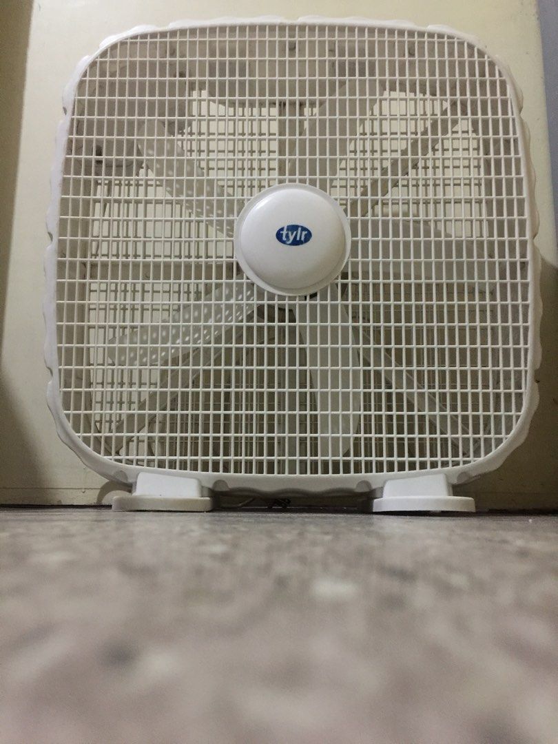 Box Fan (Tyler), TV & Home Appliances, Other Home Appliances on Carousell