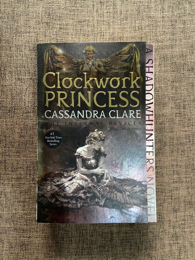 Clockwork Princess, Hobbies & Toys, Books & Magazines, Fiction & Non ...