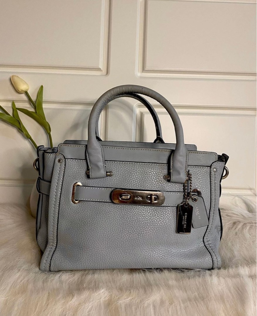 Coach Swagger, Barang Mewah, Tas & Dompet di Carousell