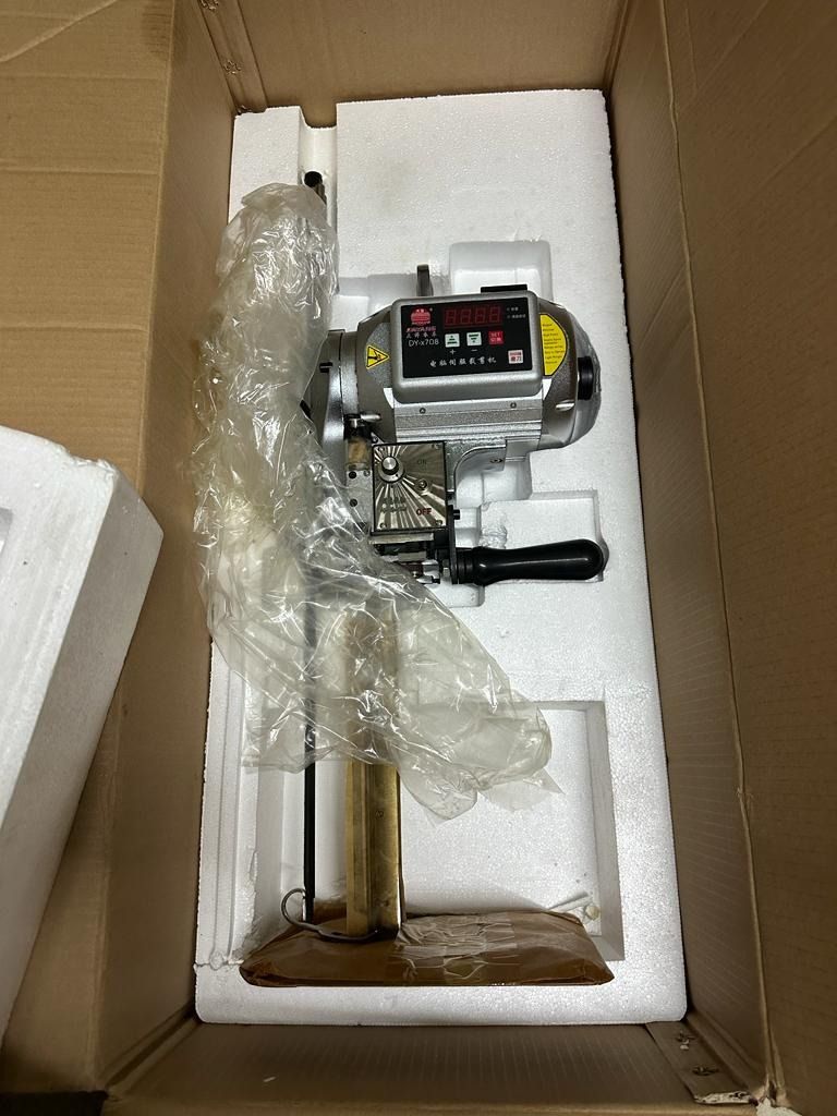 Dayang DY-x708 cloth cutting machine computer servo cutting machine for Garment manufacturing ...