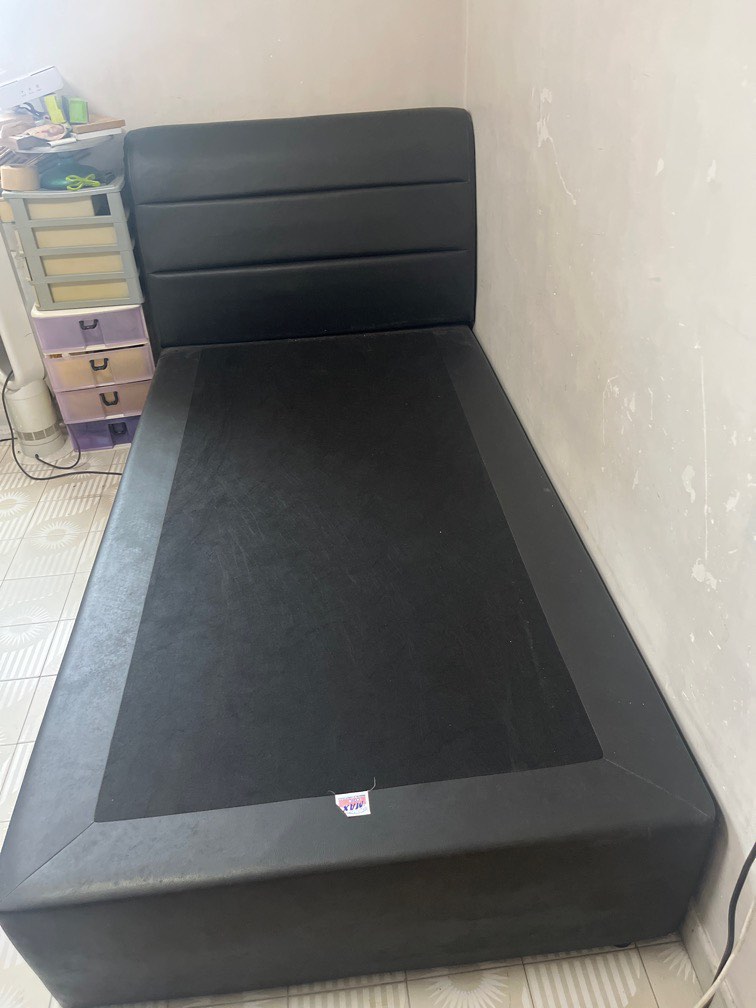 Free bed frame, Furniture & Home Living, Furniture, Bed Frames ...
