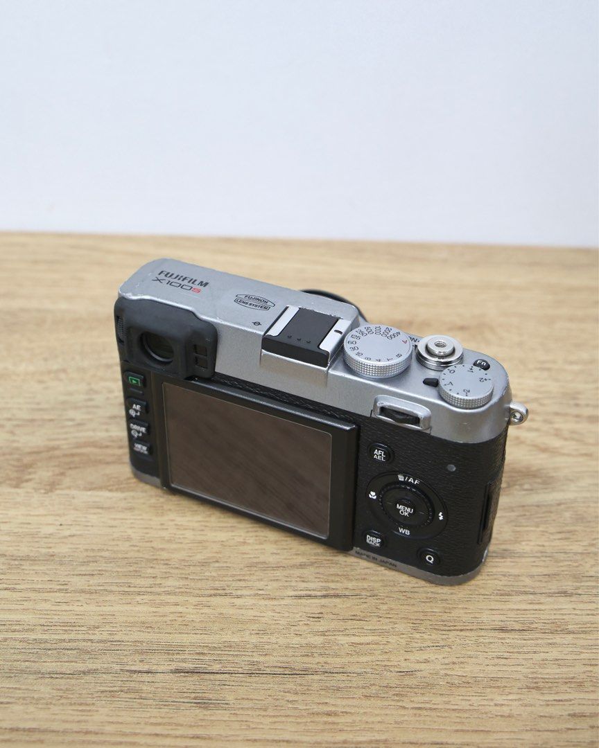 FUJIFILM X100S DIGITAL CAMERA (SC 32K ONLY) 95% NEW, Photography ...