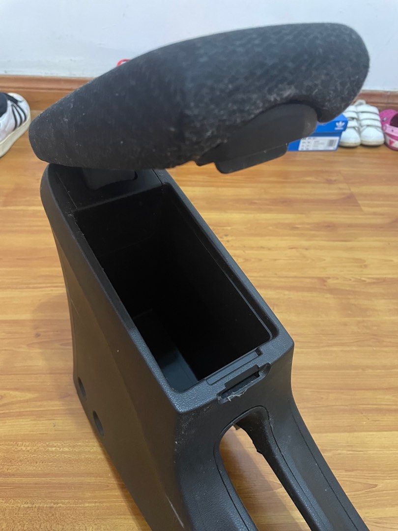 Honda Jazz / Fit GE8 Arm Rest, Auto Accessories on Carousell