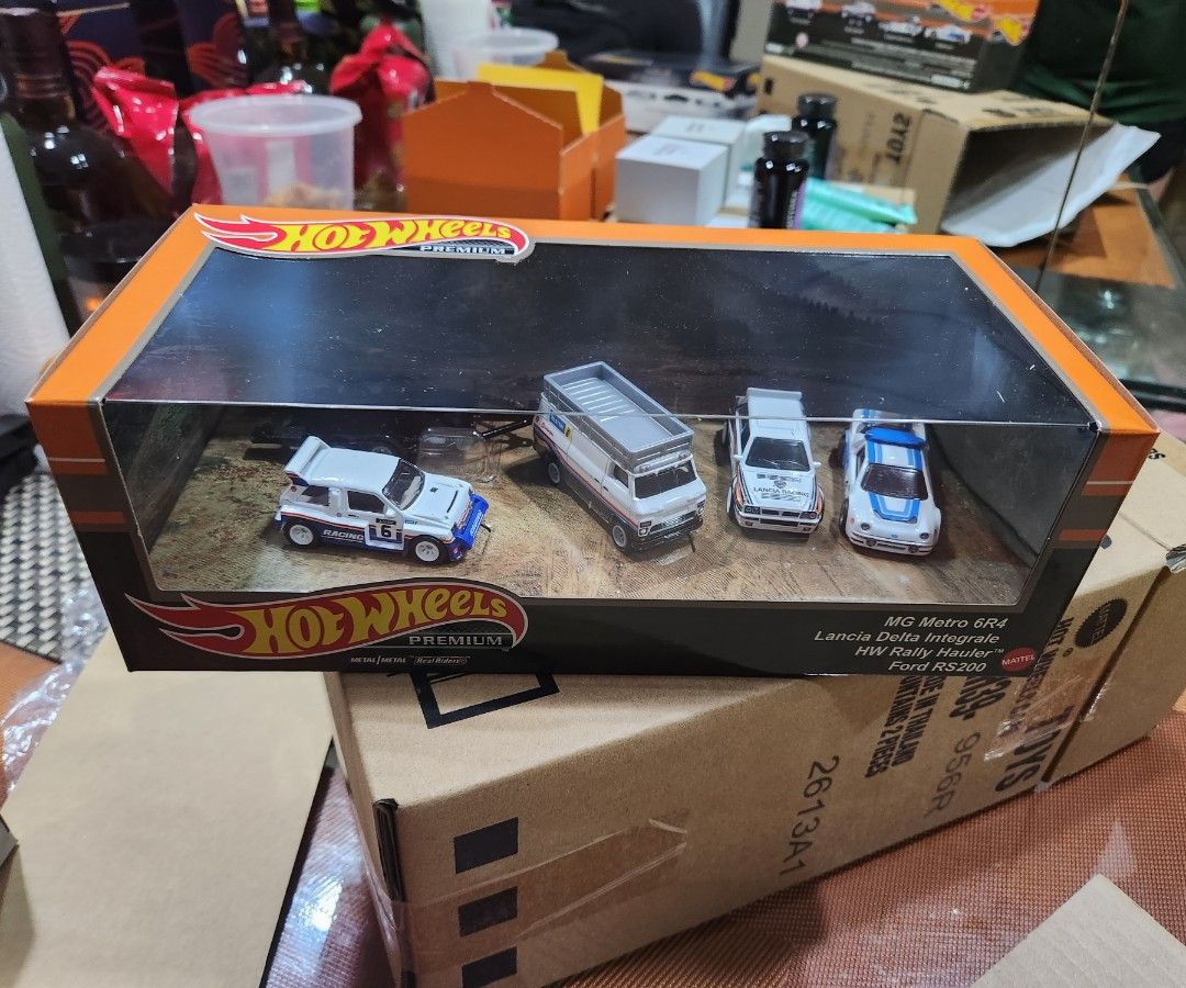 Hot Wheels Premium Rally Box Set MG metro Lancia Delta Ford rs200 ...