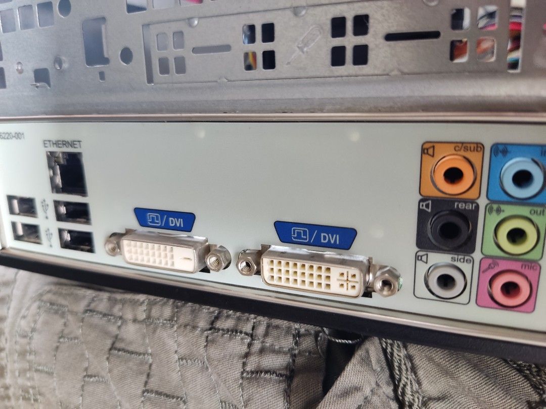 Intel i3 2120 3.30Ghz + heatsink cooler + Joshua H61 uATX Motherboard ...