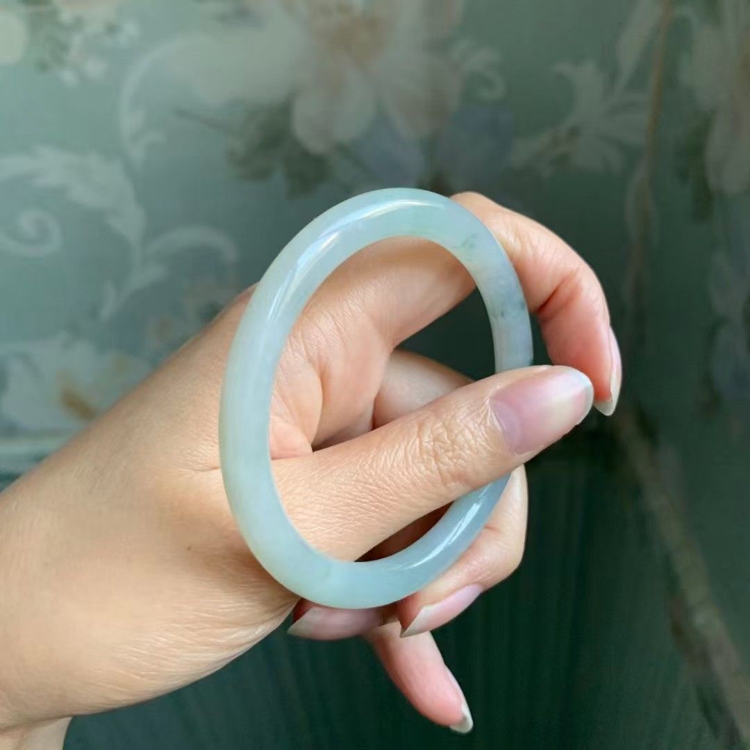 Jade Bangle 53.8mm, Women's Fashion, Jewelry & Organisers, Bracelets on ...