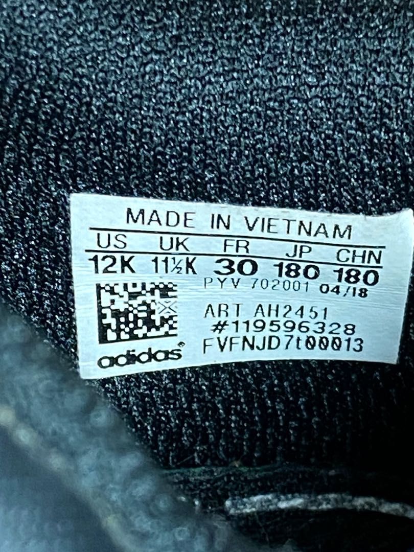 K182 ADIDAS X MARVEL KIDS SHOES 18cm, Babies & Kids, Babies & Kids Fashion on Carousell