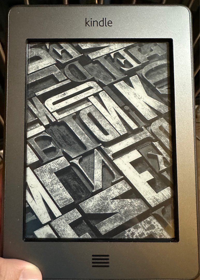 Kindle Gen 4, Mobile Phones & Gadgets, E-Readers on Carousell