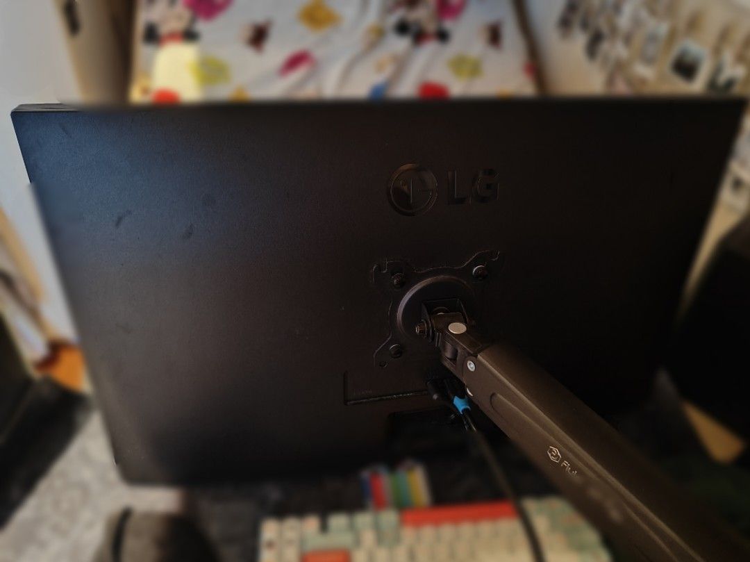 LG 27 Inch FHD IPS Monitor (27MP400) (add-on monitor arm $27 ...