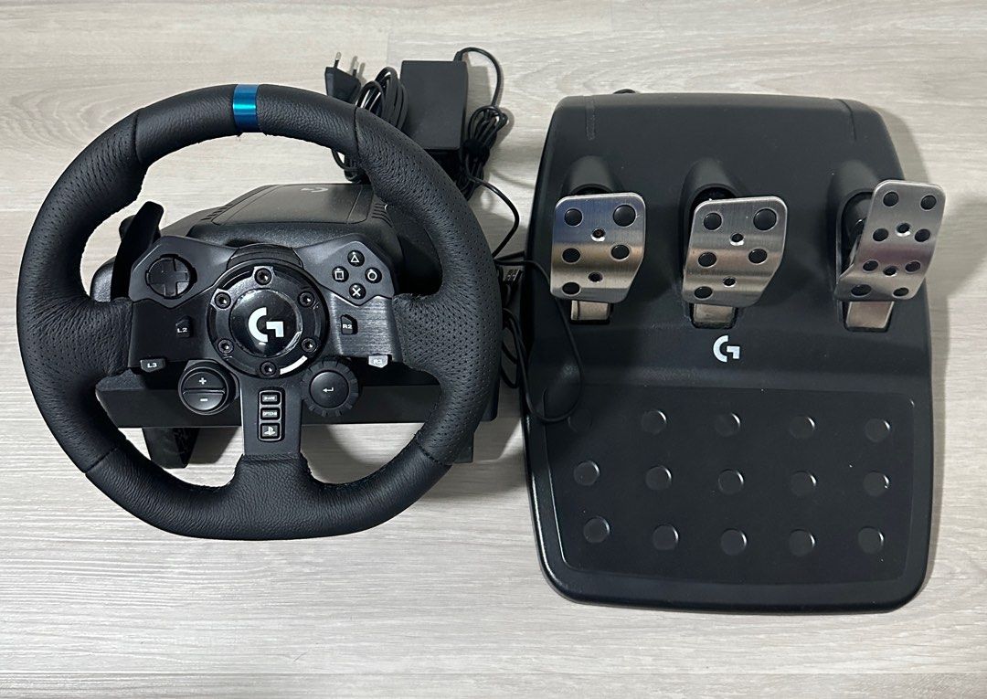 Logitech G923 Racing Wheel for PS4, PS5 and PC, Video Gaming, Video ...