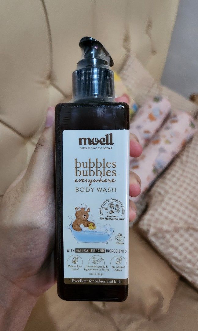 Moell body wash, Kesehatan & Kecantikan, Kulit, Sabun & Tubuh di Carousell