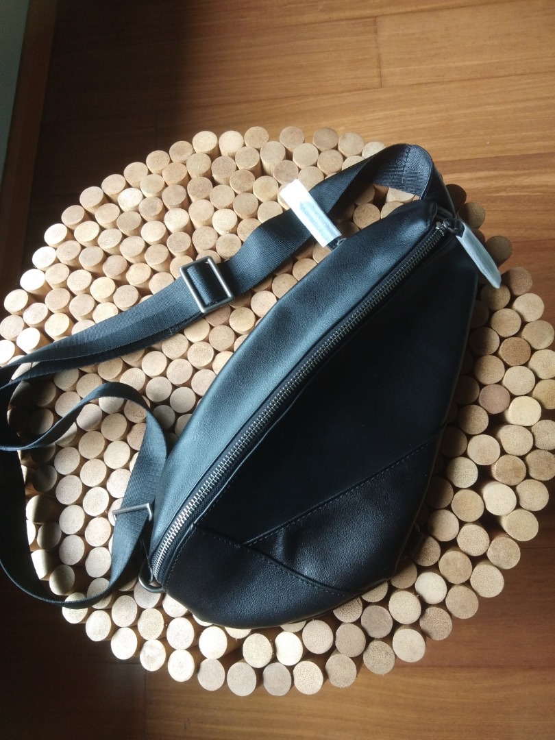 MUNUKI Genuine Leather Multi-pack for Men: Chest Pack, Waist Pouch ...