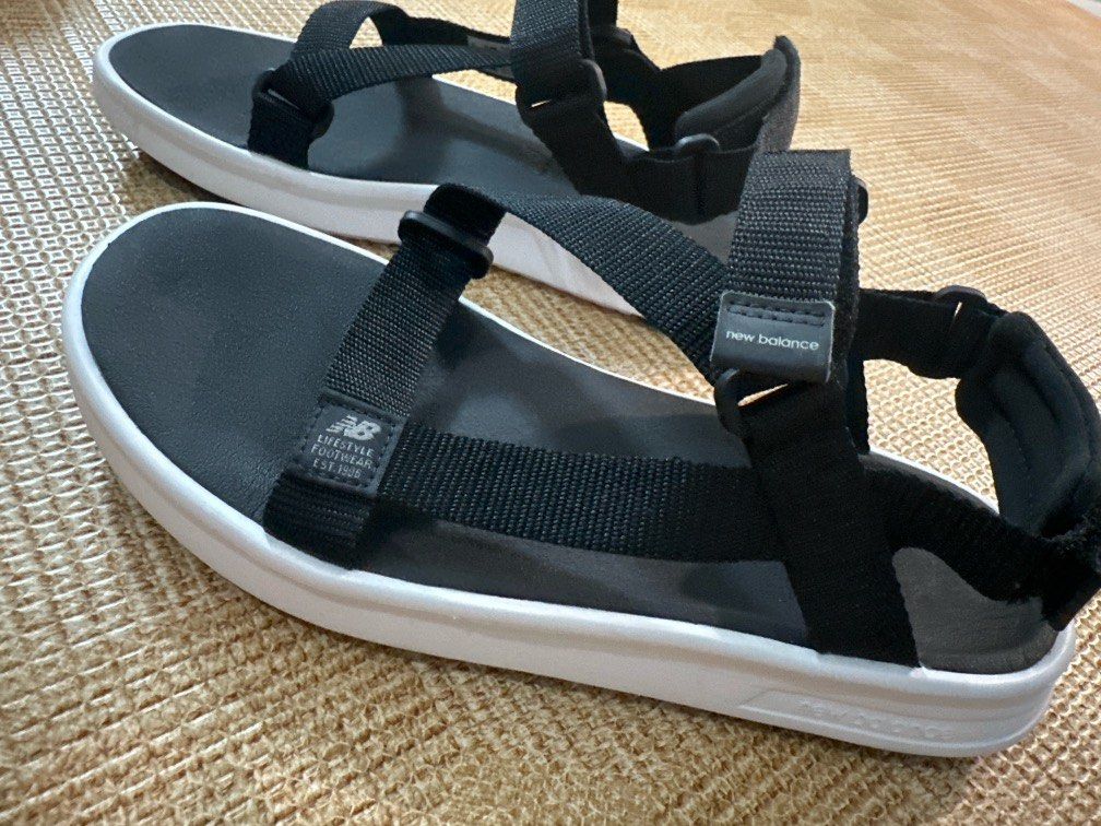 NEW BALANCE Sandals, Women's Fashion, Footwear, Sandals on Carousell