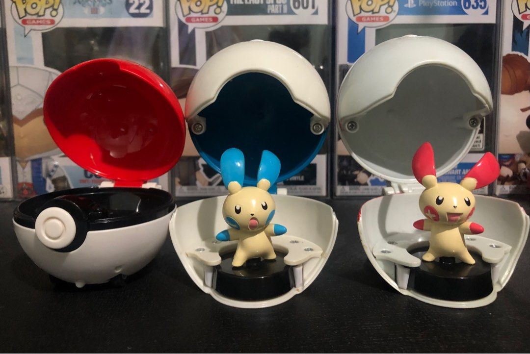 Nintendo Pokeball Set, Hobbies & Toys, Toys & Games on Carousell