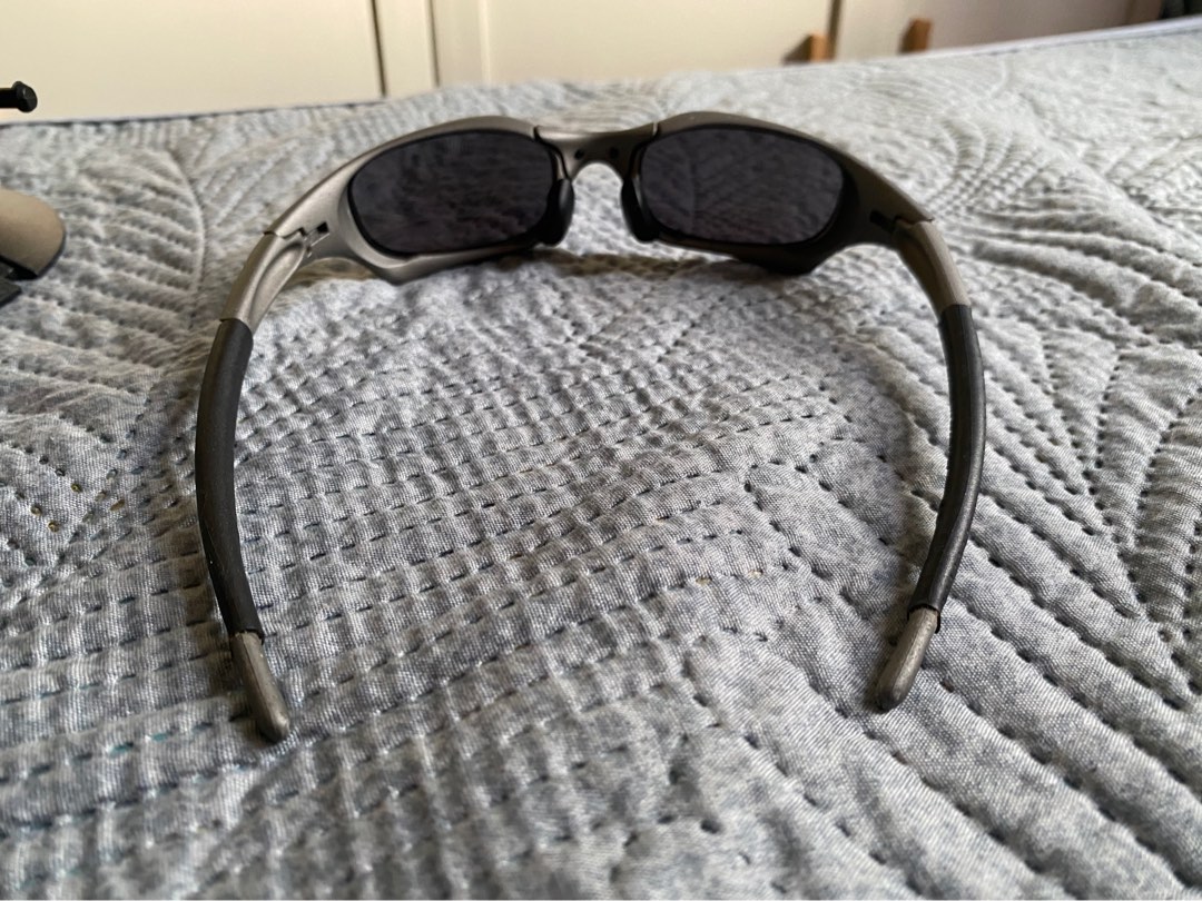 Oakley Magnesium switch, Men's Fashion, Watches & Accessories ...