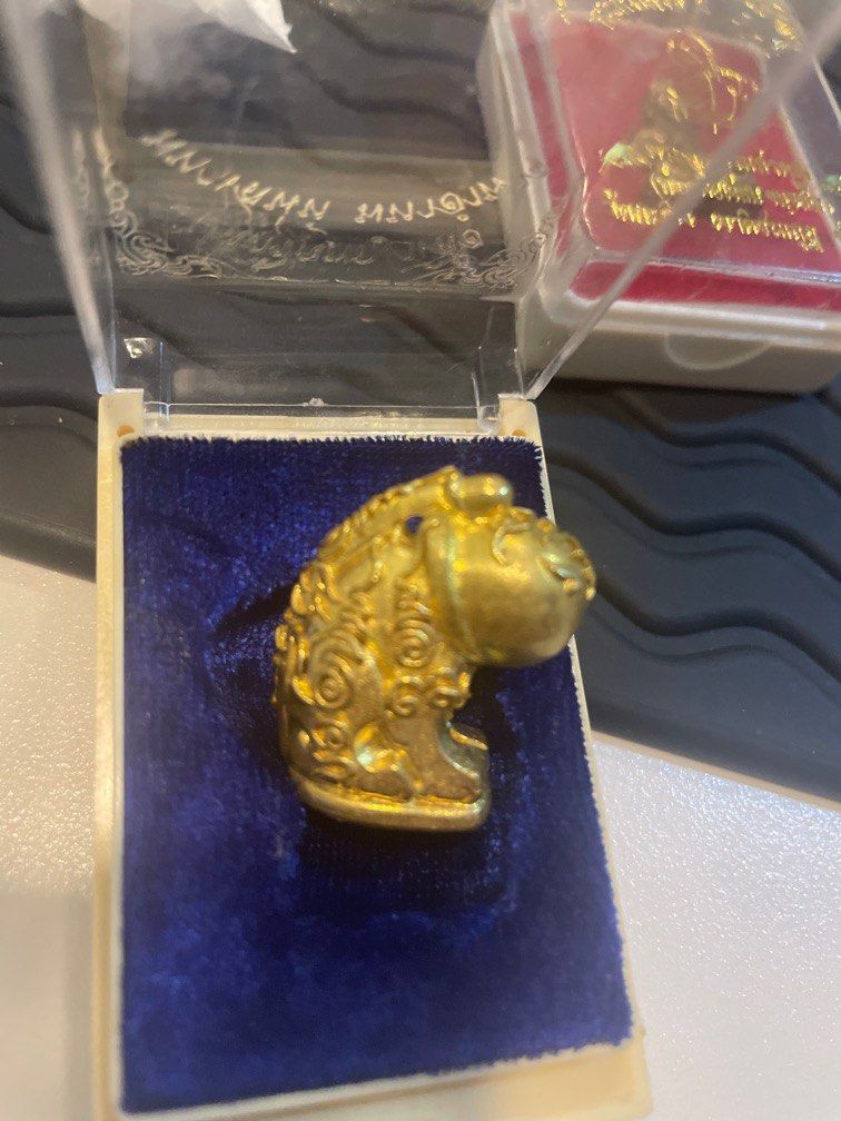 Palakit Be 2554 Lp than phrom, Hobbies & Toys, Memorabilia ...