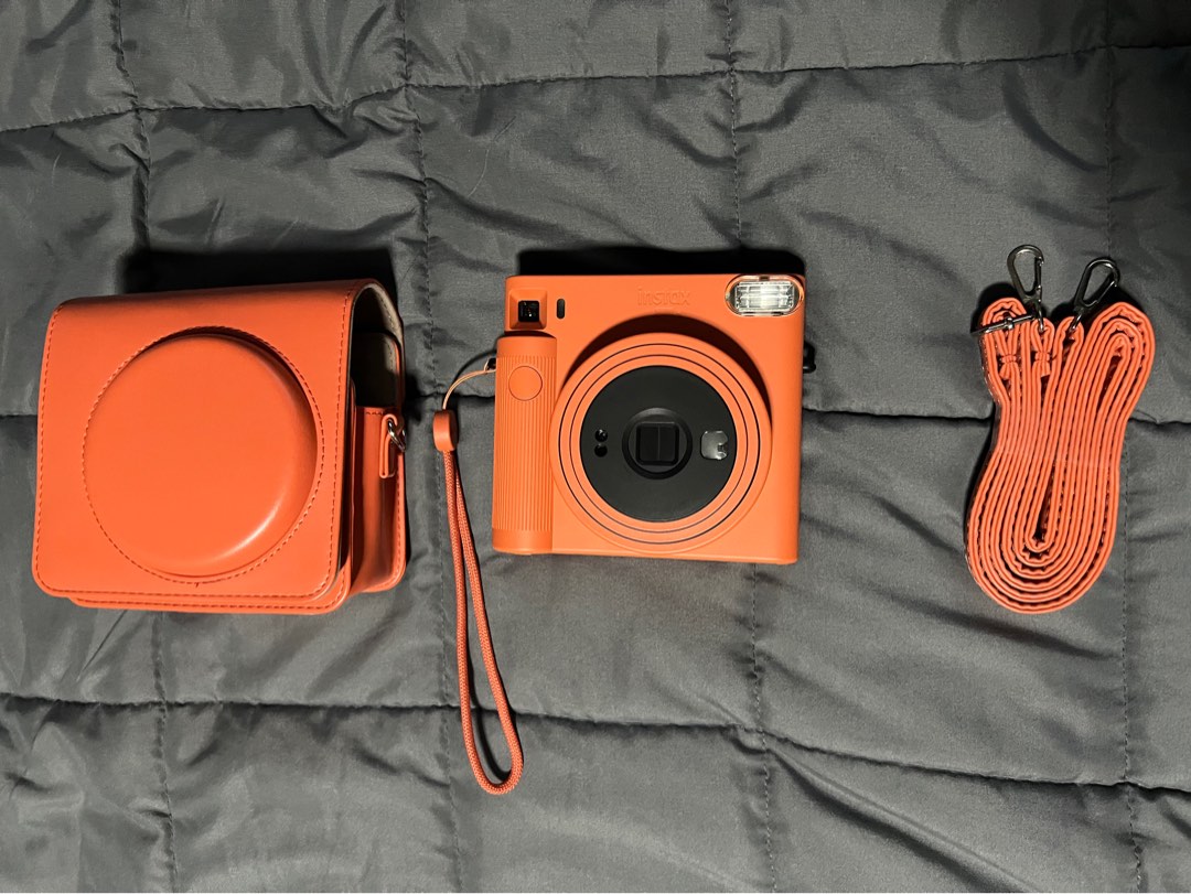 Polaroid: Fujifilm Square SQ1, Photography, Cameras on Carousell