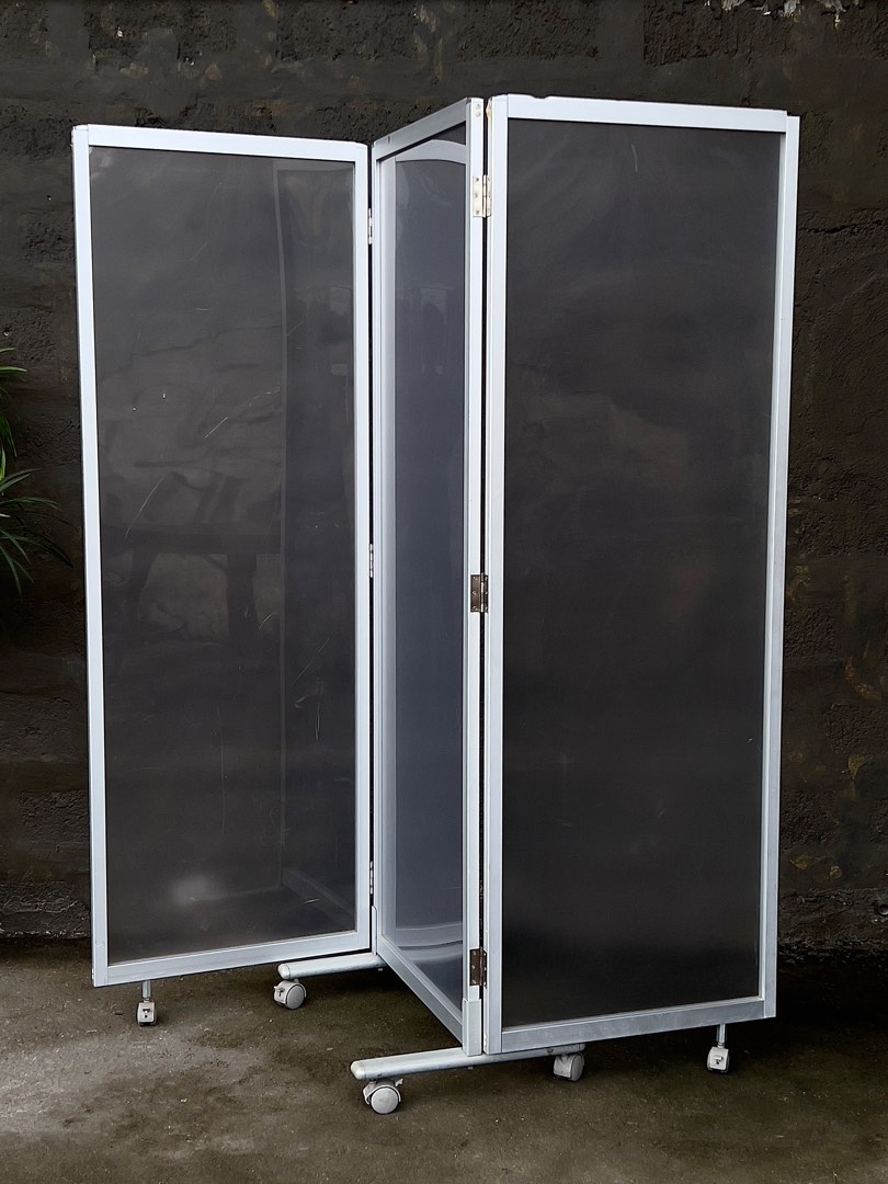 Polycarbonate office partition, acrylic divider - mobile walls 3 panels ...