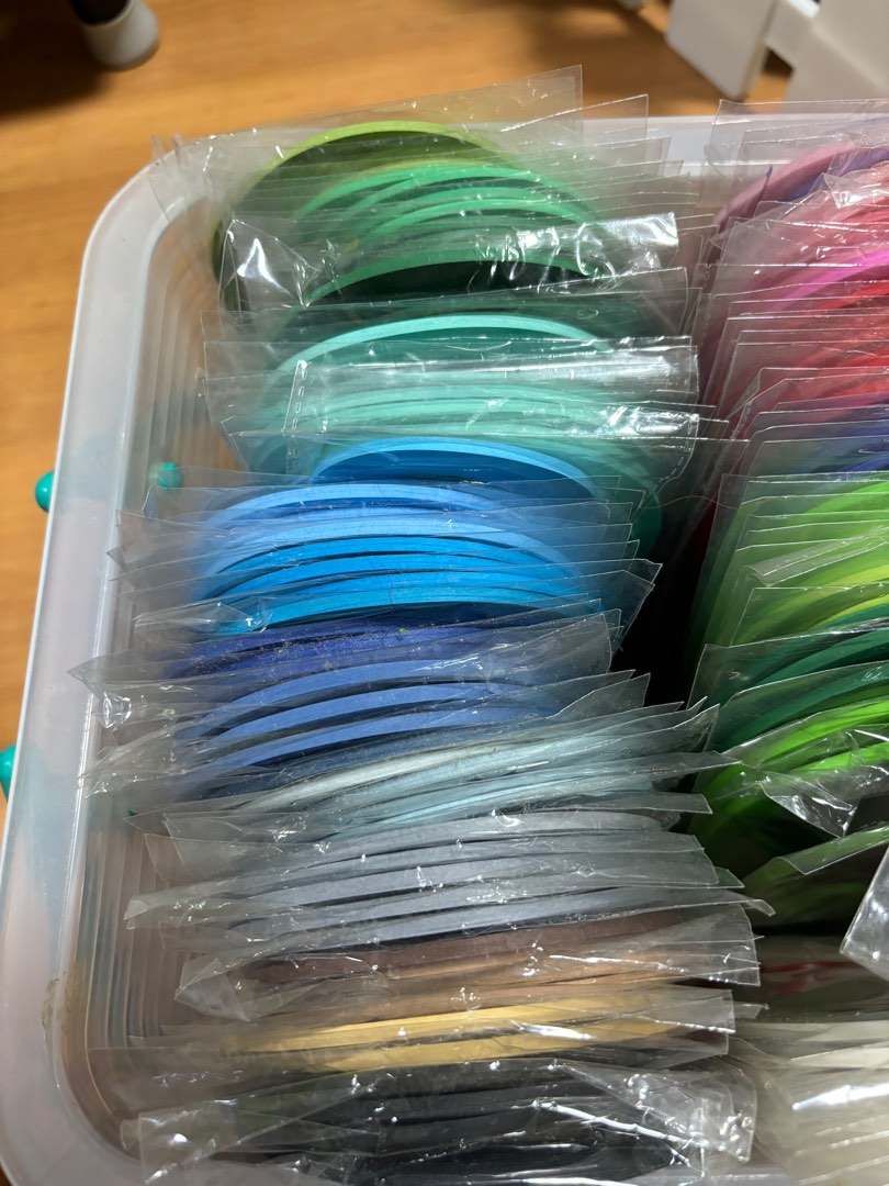Quilling color strips, Hobbies & Toys, Stationery & Craft, Craft ...