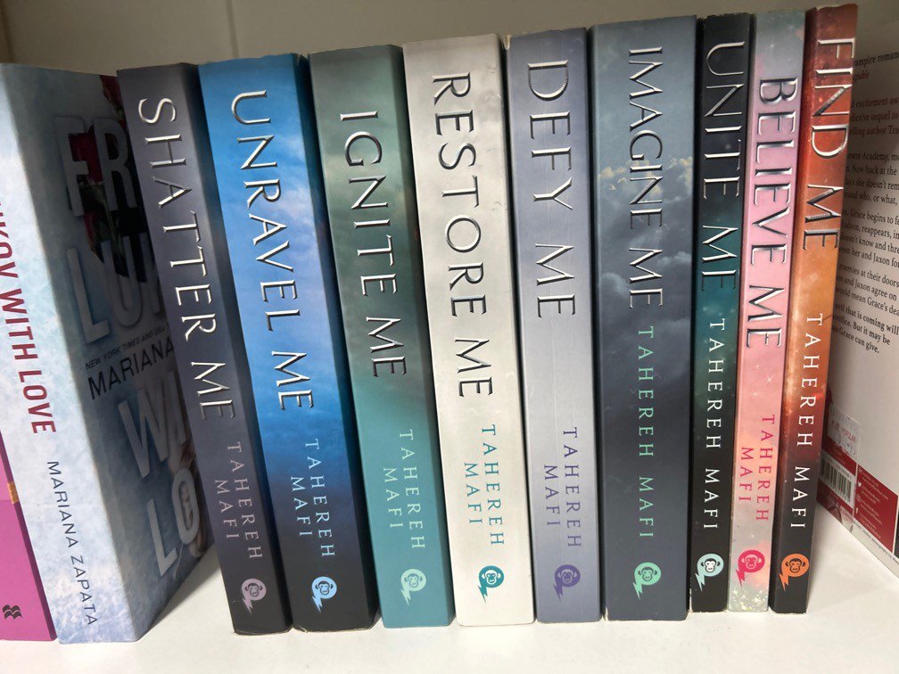 shatter me whole series, Hobbies & Toys, Books & Magazines, Fiction ...