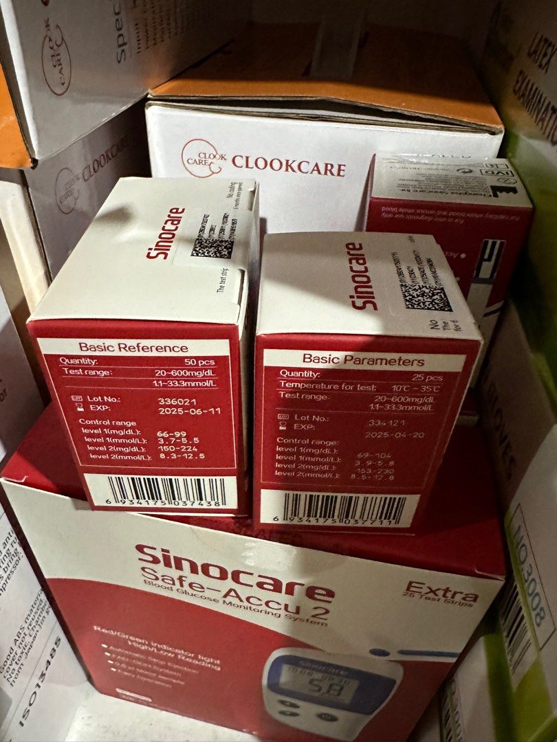 Sinocare Glucometer Set, Health & Nutrition, Medical Supplies & Tools ...