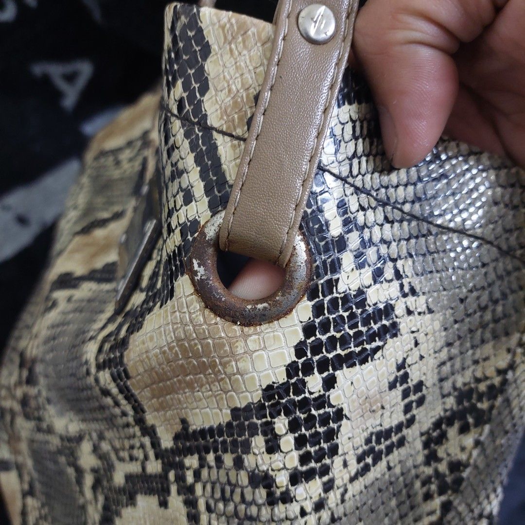 Snake skin, Women's Fashion, Bags & Wallets, Shoulder Bags on Carousell