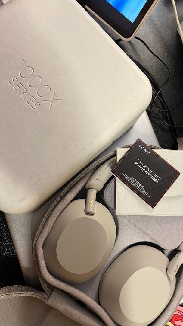 Sony WH-1000XM5 Platinum Silver XM5, Audio, Headphones & Headsets on ...