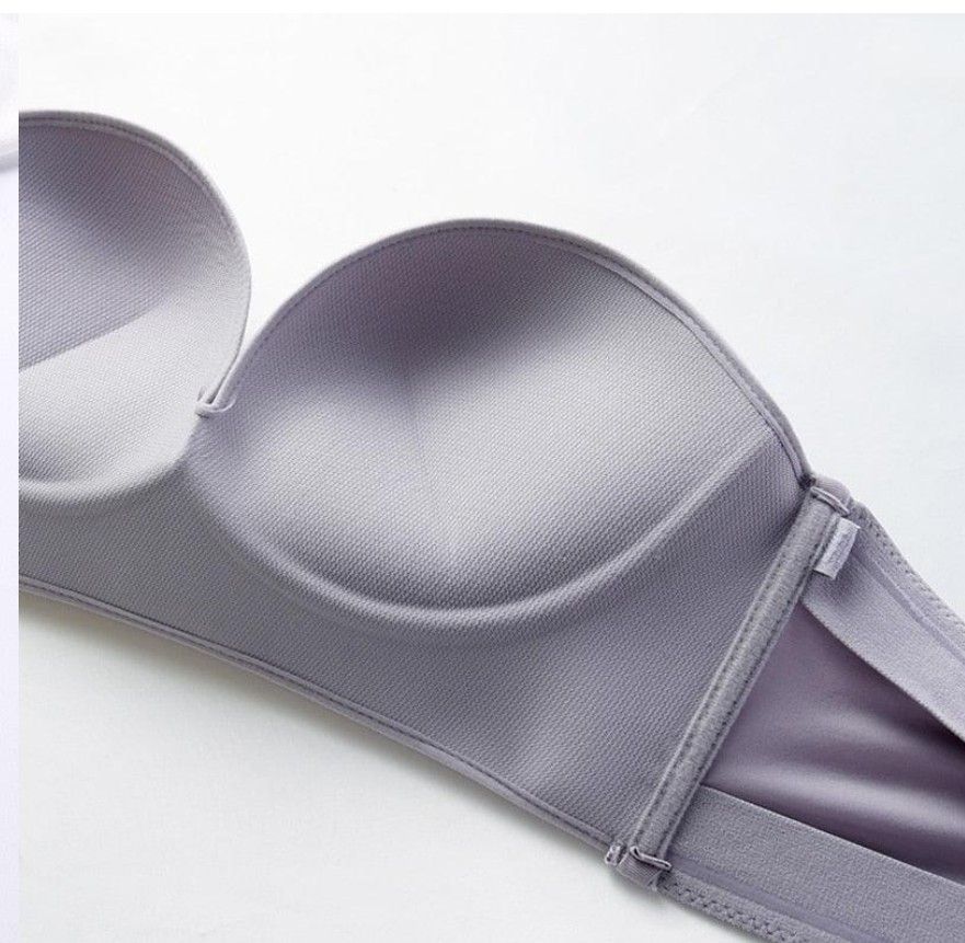 Strapless front buckle bra, Women's Fashion, New Undergarments ...