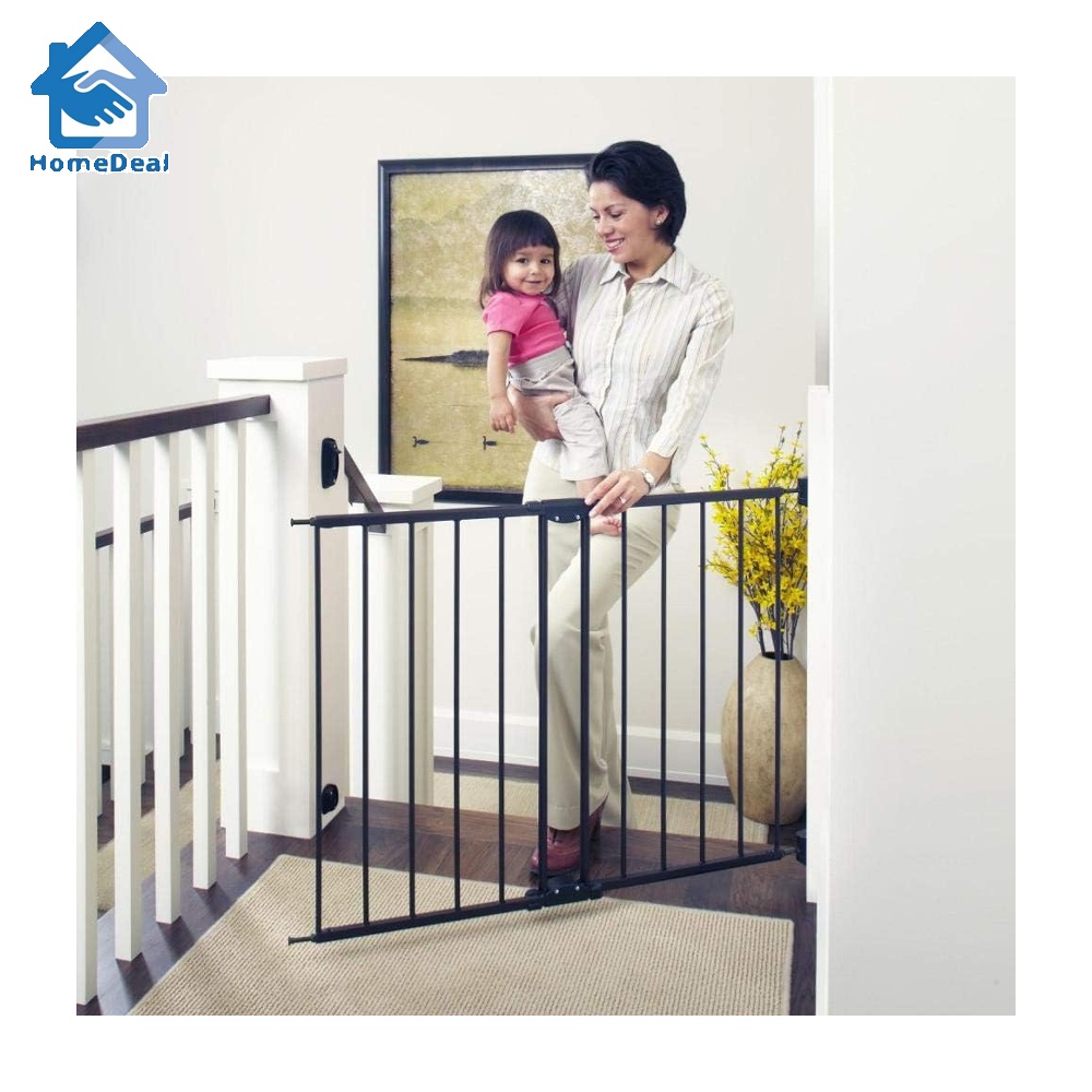 Supergate Easy Swing & Lock Gate, Bronze, 31 Inch, Babies & Kids, Baby ...