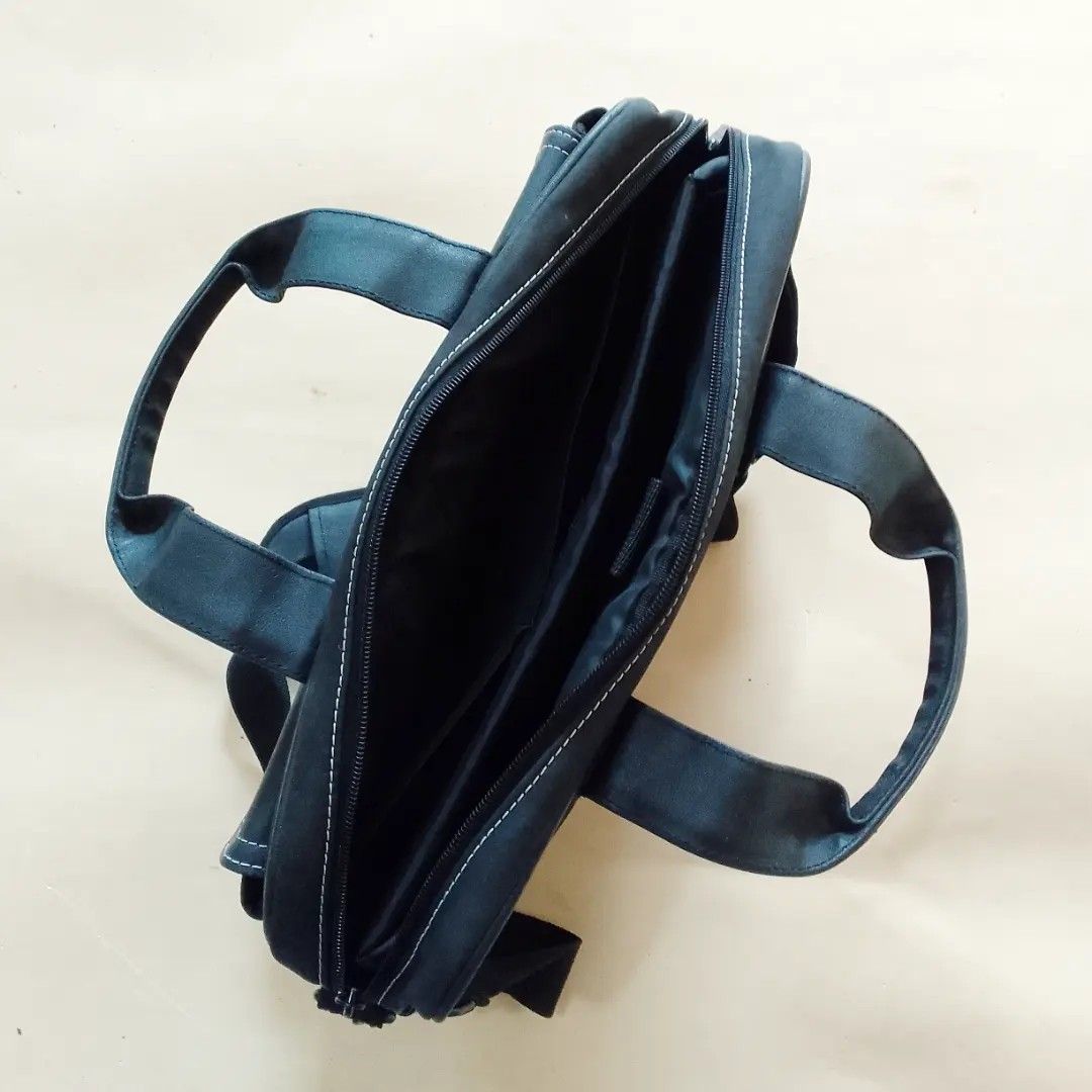 Tas messenger laptop HP invent, Elektronik, Komputer, Laptop di Carousell