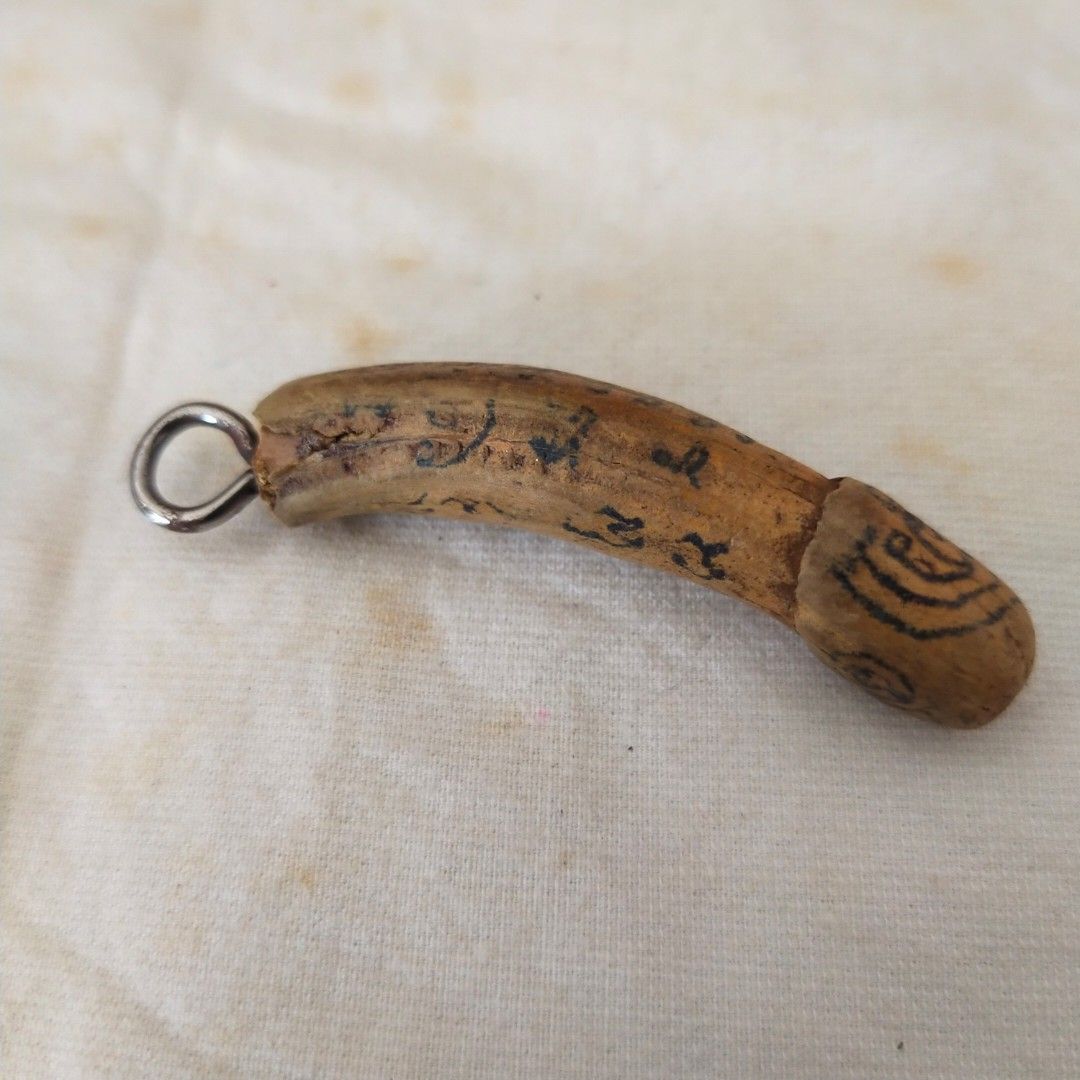 Thai Amulet~Palakit old. on Carousell