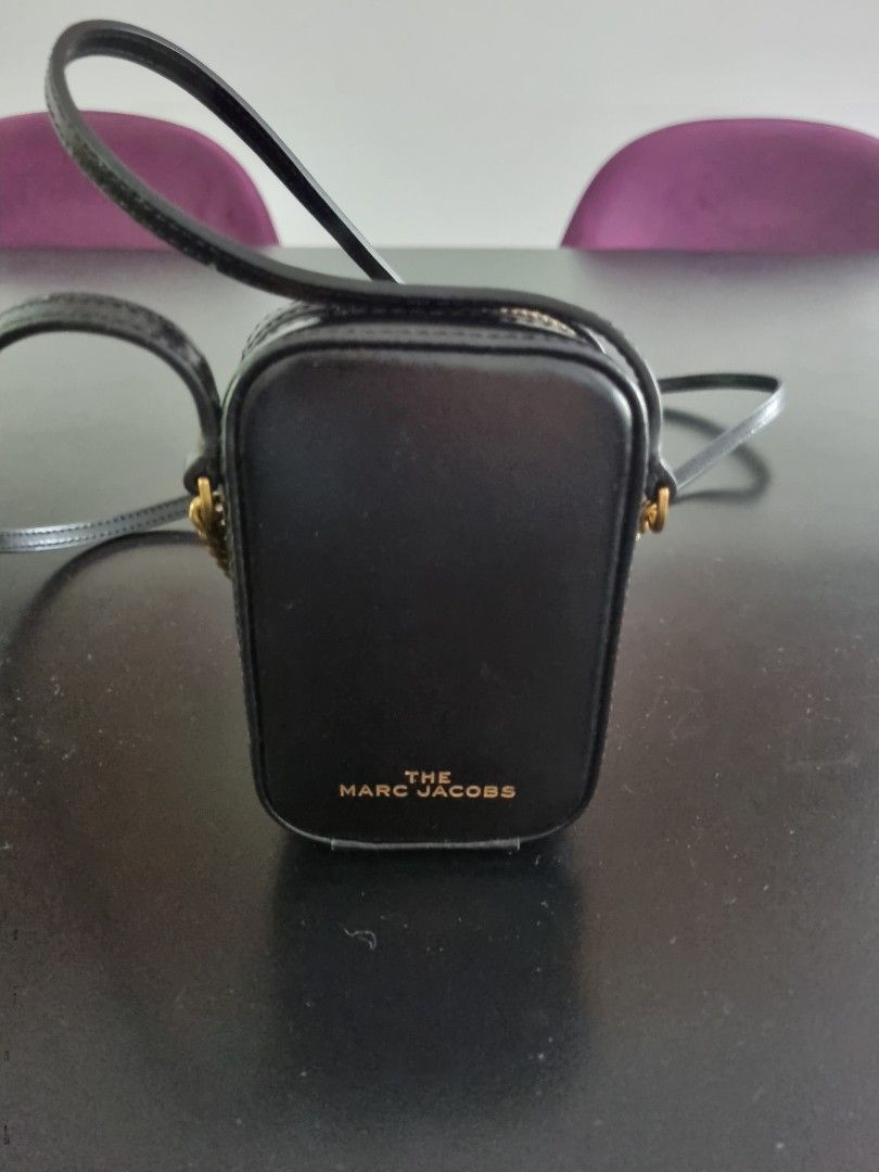 marc Jacobs the mini vanity crossbody, Women's Fashion, Bags & Wallets ...